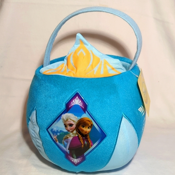 Disney | Holiday | Nwt Disneys Frozen Elsa Anna Princess Plush Easter ...